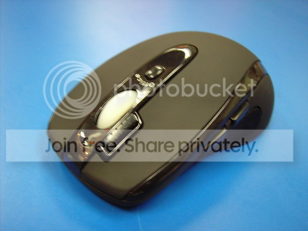 The R7 Wireless Mouse